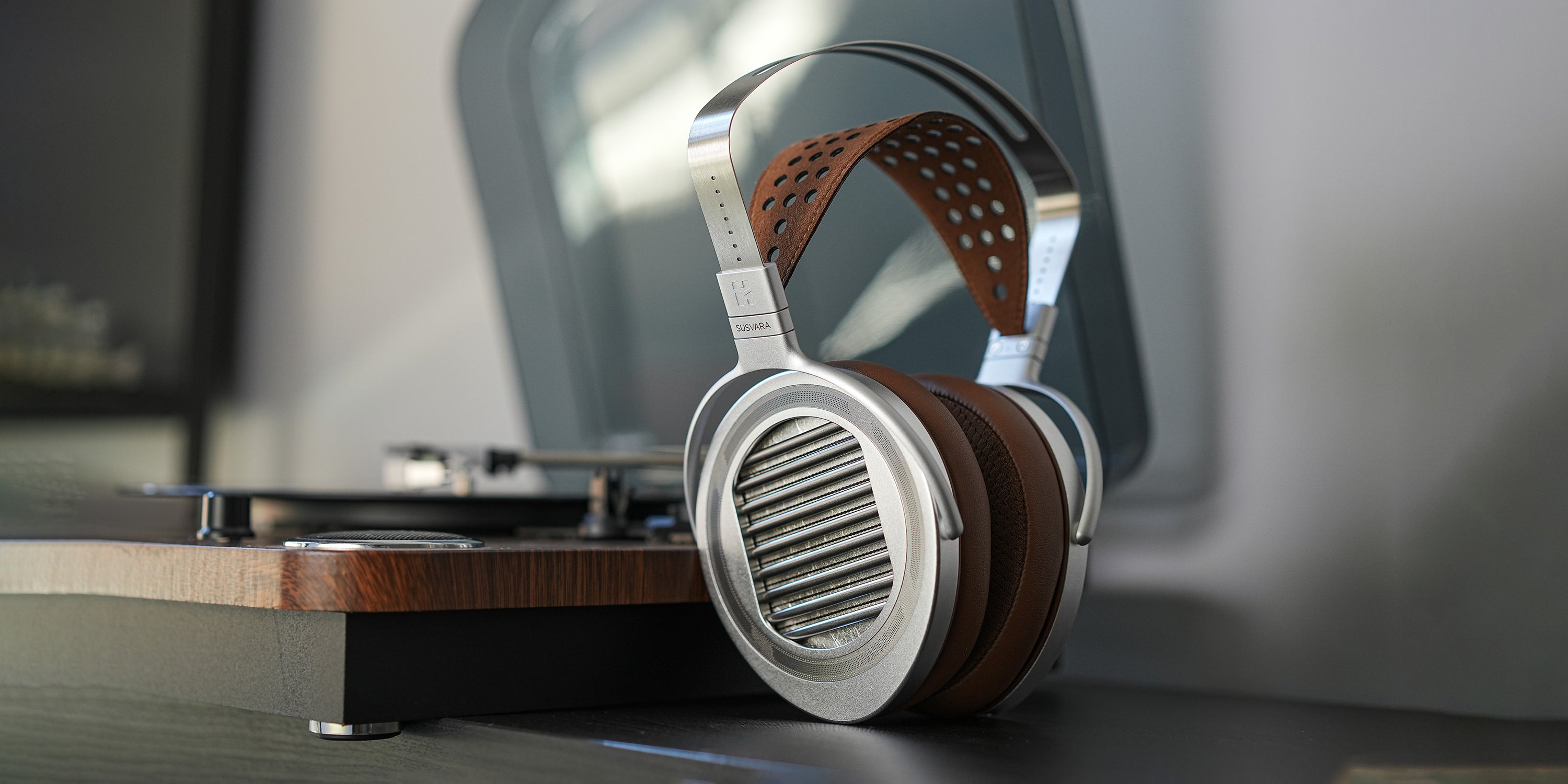 Best Flagship Headphones for Audiophiles