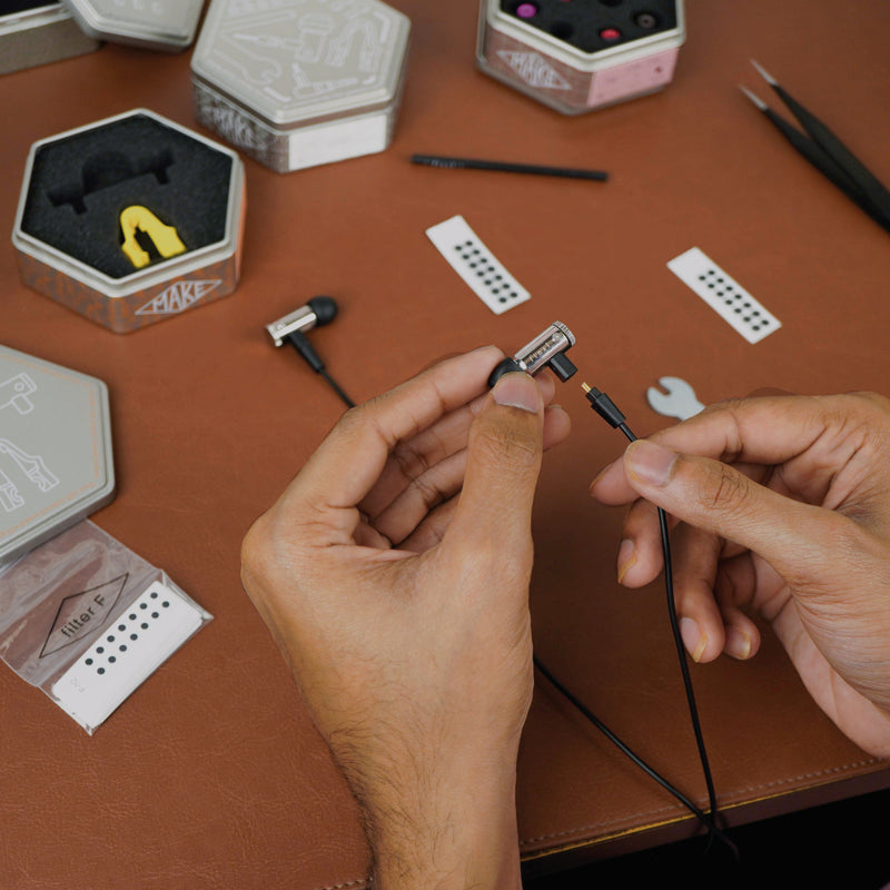 Understanding different sound signatures for your Headphones and Earph